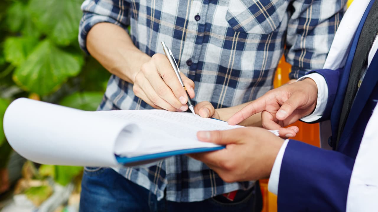 Registro Oficial del día: Reforma al Manual Operativo del Proyecto “Red de Protección Social ...