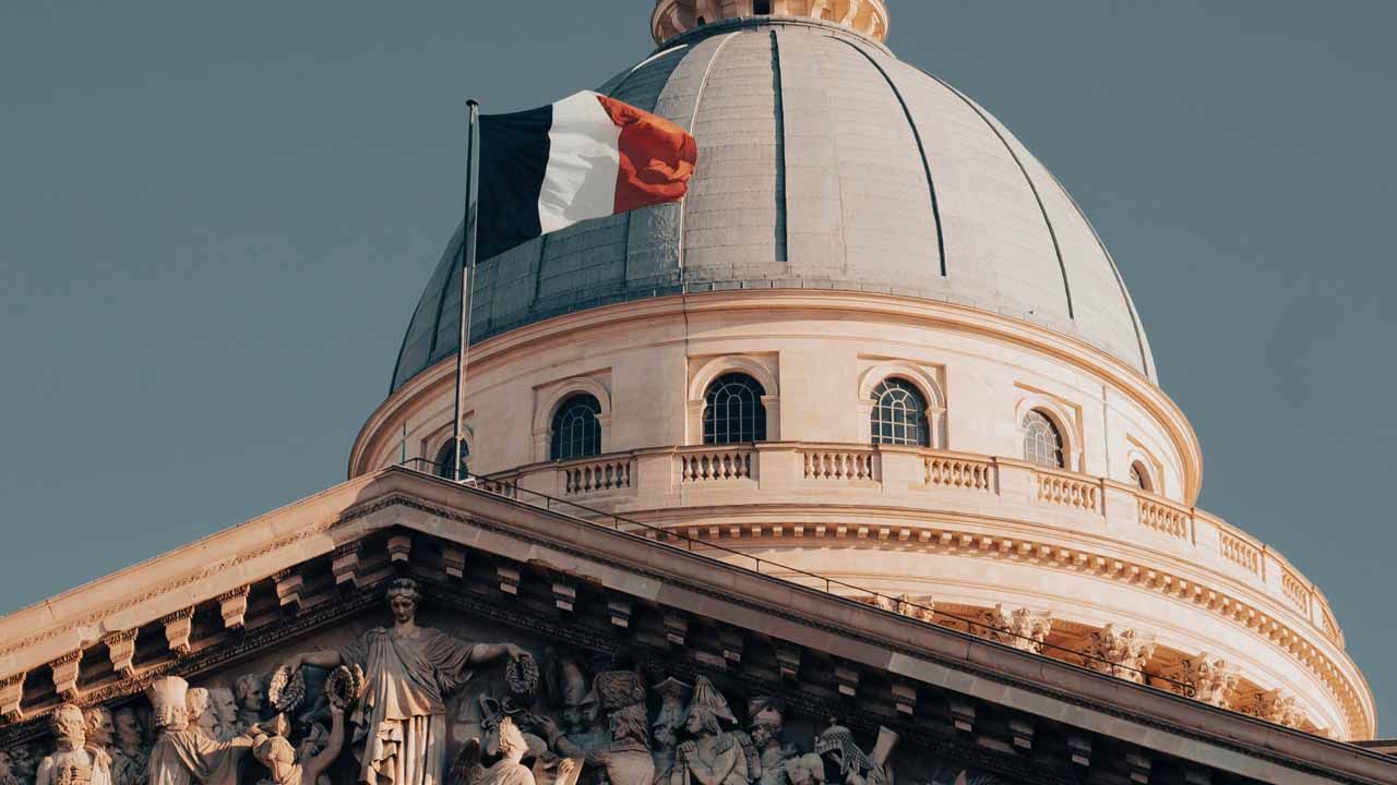 De la pasión a la razón: El aborto inscrito en la Constitución francesa